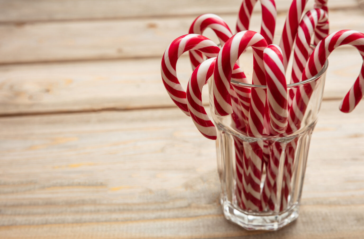 Mac & cheese candy canes?! Where to find all kinds of novelty flavors ...