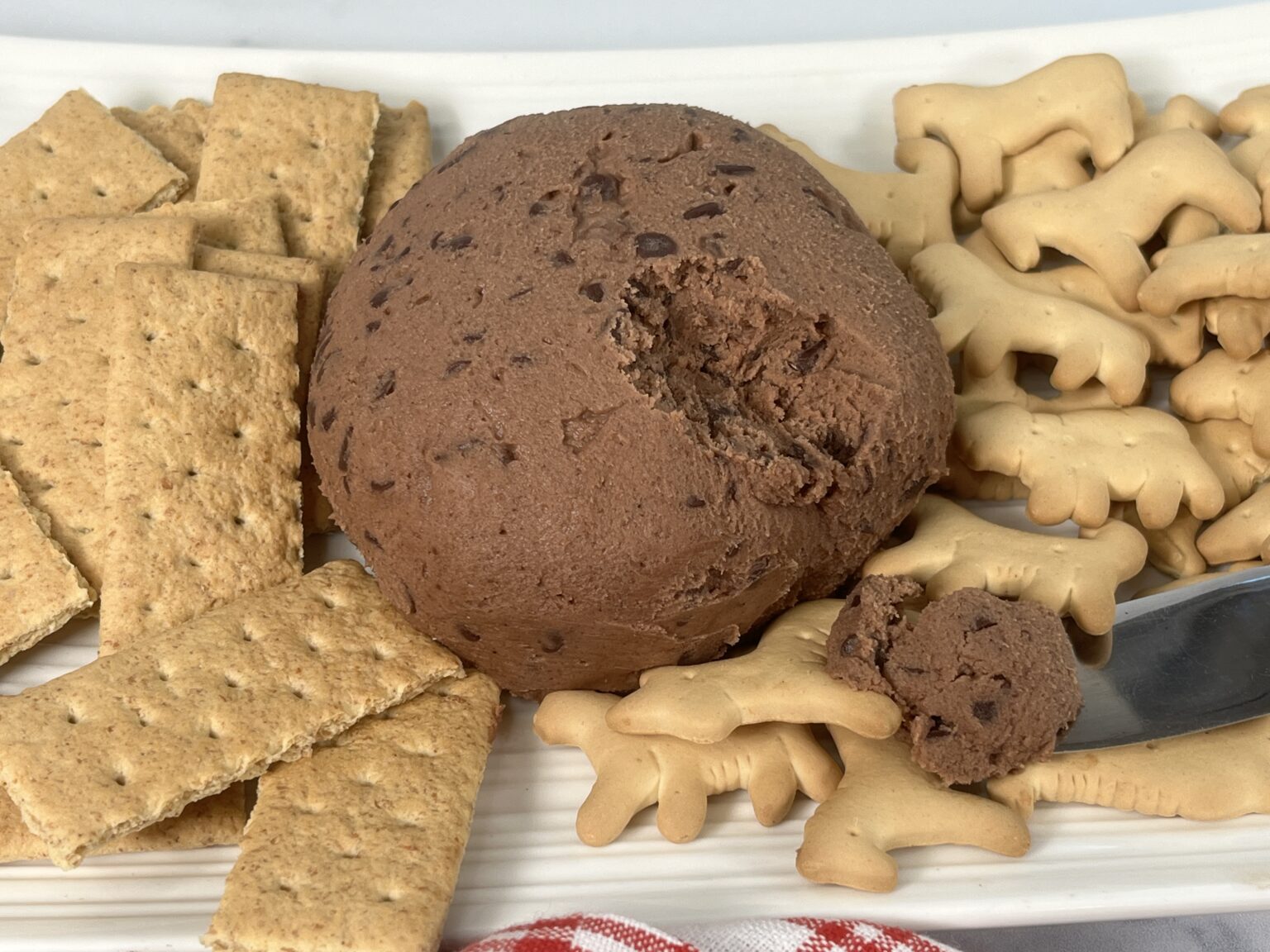 Make a cheeseball for every occasion! This round up covers sweet AND ...