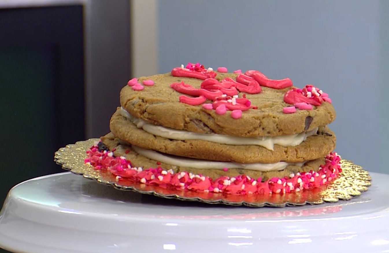 Make a layered cookie cake! 3 sweet ways to mix up valentine chocolate ...