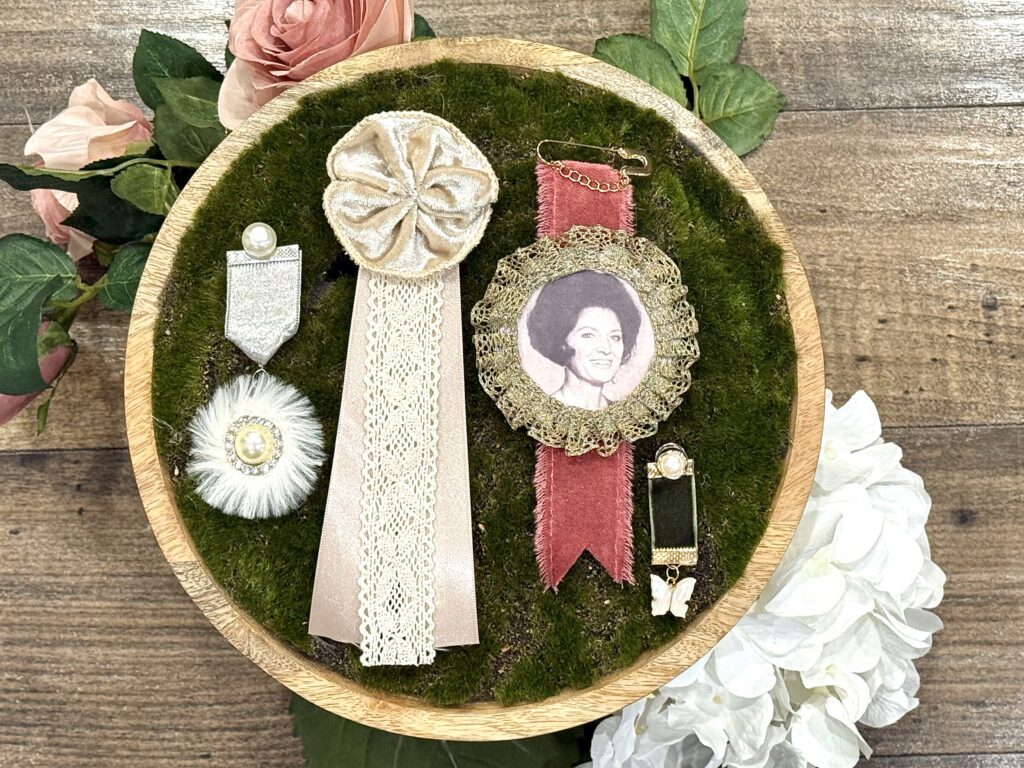 The 'Best Mom' award goes to... 4 cute ways to craft up Mother's Day awards